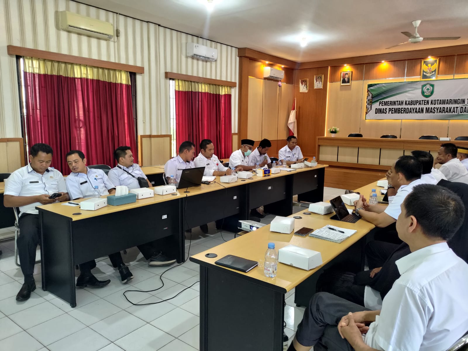 RAPAT PERSIAPAN CALON DESA ANTIKORUPSI TK.PROV KALTENG TAHUN 2023 ...